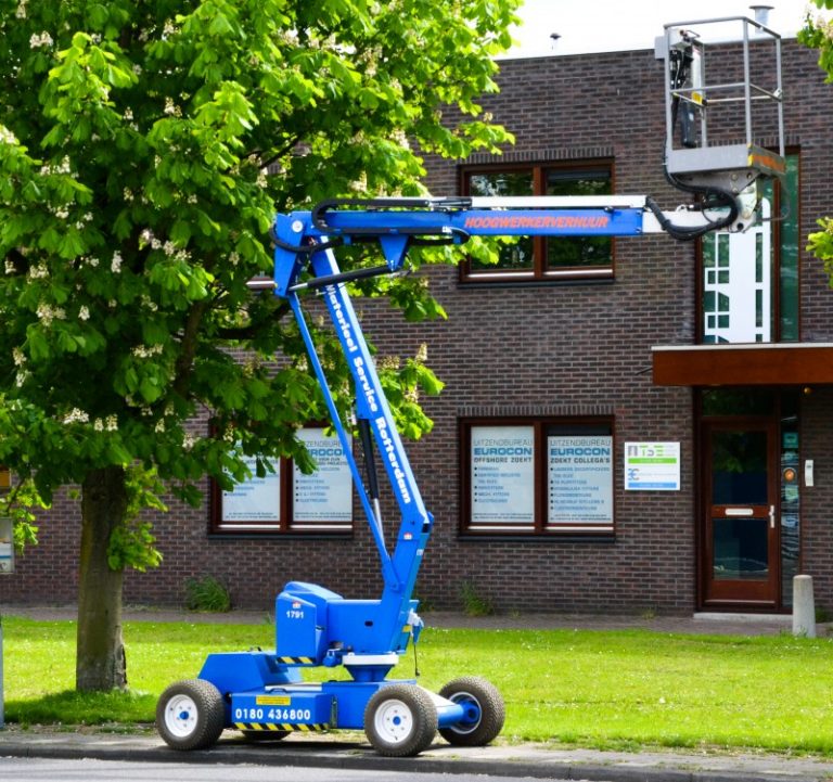 Hoogwerker huren in Rotterdam? – MSR Verhuur